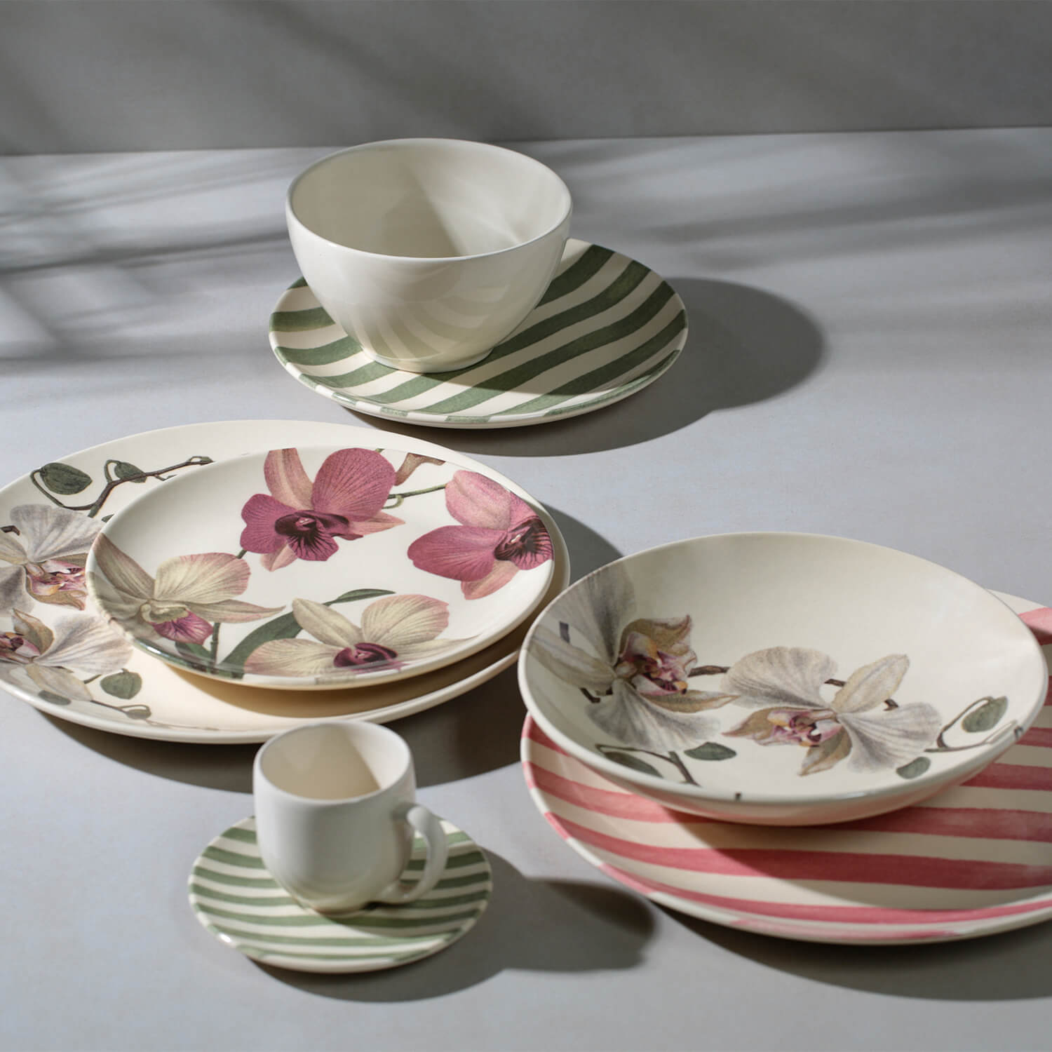 Conjunto com 6 Xícaras de Chá com Pires Coup Fleur 260ml - Porto Brasil Cerâmica